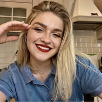 What do you think Lea Cuccaroni's personality is?