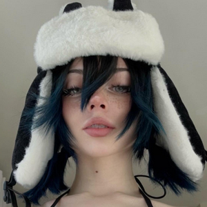 What do you think Noemie Fay (cinnannoe)'s personality is?