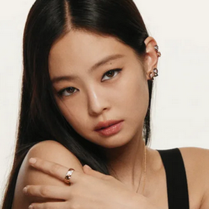 Jennie (BLACKPINK) Personality Type (MBTI, Enneagram, Song Persona)