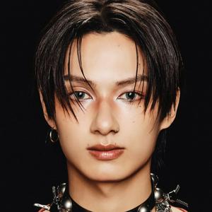 Jun (SEVENTEEN) Personality Type (MBTI, Enneagram, Song Persona)