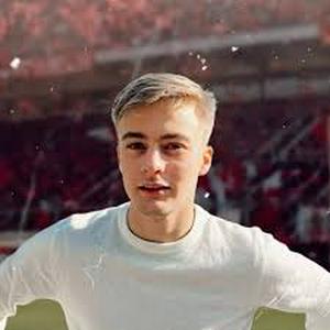 What do you think Lautaro (Moski) Moschini's personality is?