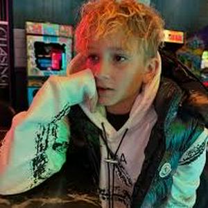 What do you think Vlad Vashketov (Vlad and Niki)'s personality is?