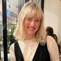 What do you think Emily Hunt (Chats & Reacts)'s personality is?