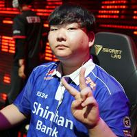 你认为金“MaKo”明宽的MBTI性格类型是什么?