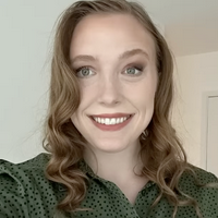 What do you think Hannah Pearl Davis (JustPearlyThings)'s personality is?