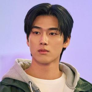 🔥 Jin Hyun-O MBTI | Crushology 101 (2025) Personality Types